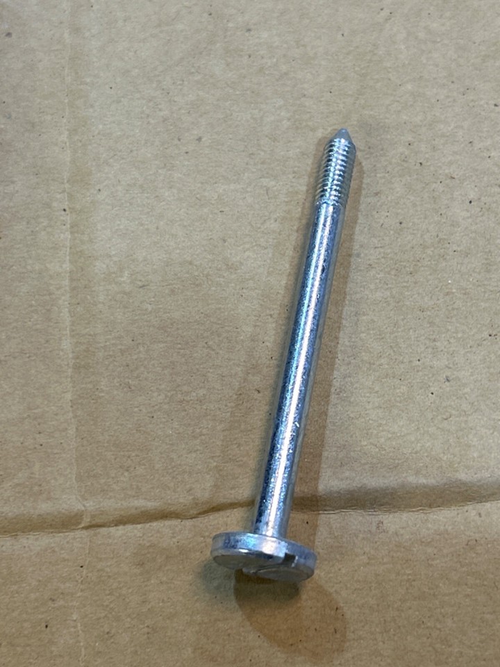 NOS Briggs & Stratton 93330 Air Cleaner Screw | eBay