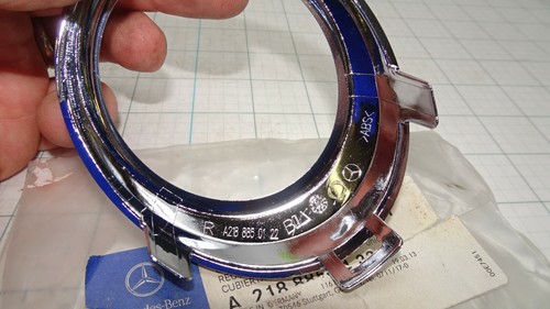 Mercedes Benz 218 885 01 22 Cover Trim Ring Bezel Bumper Area RH OEM ...