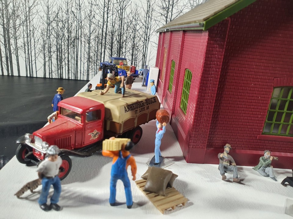 O Scale Custom Red Brick Building Warehouse, Shipping Location, Supply ...