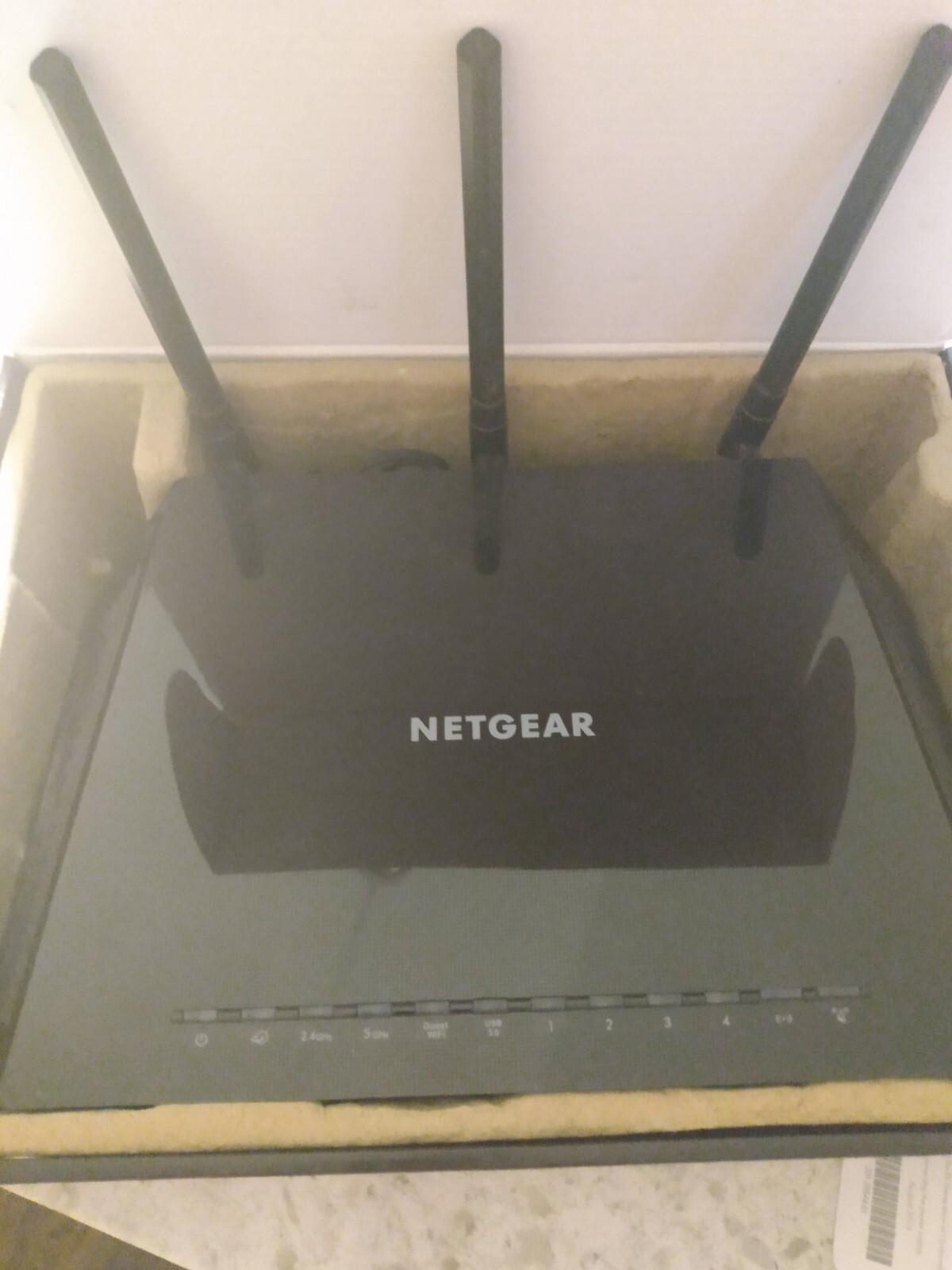 Netgear Nighthawk AC1750 Smart WiFi Router Model: R6700v2 | eBay