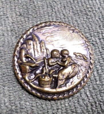 Vintage Antique Metal Picture Tint Button COUPLE KISSING in the ...