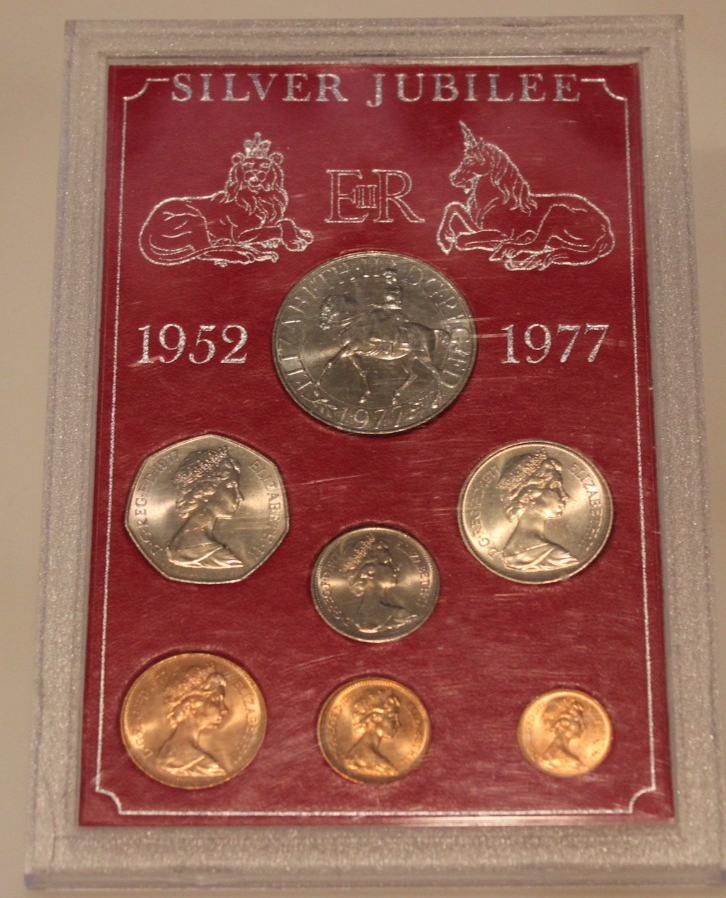 VINTAGE SILVER JUBILEE 1952-1977 QUEEN ELIZZABETH II 7 COIN SET | eBay