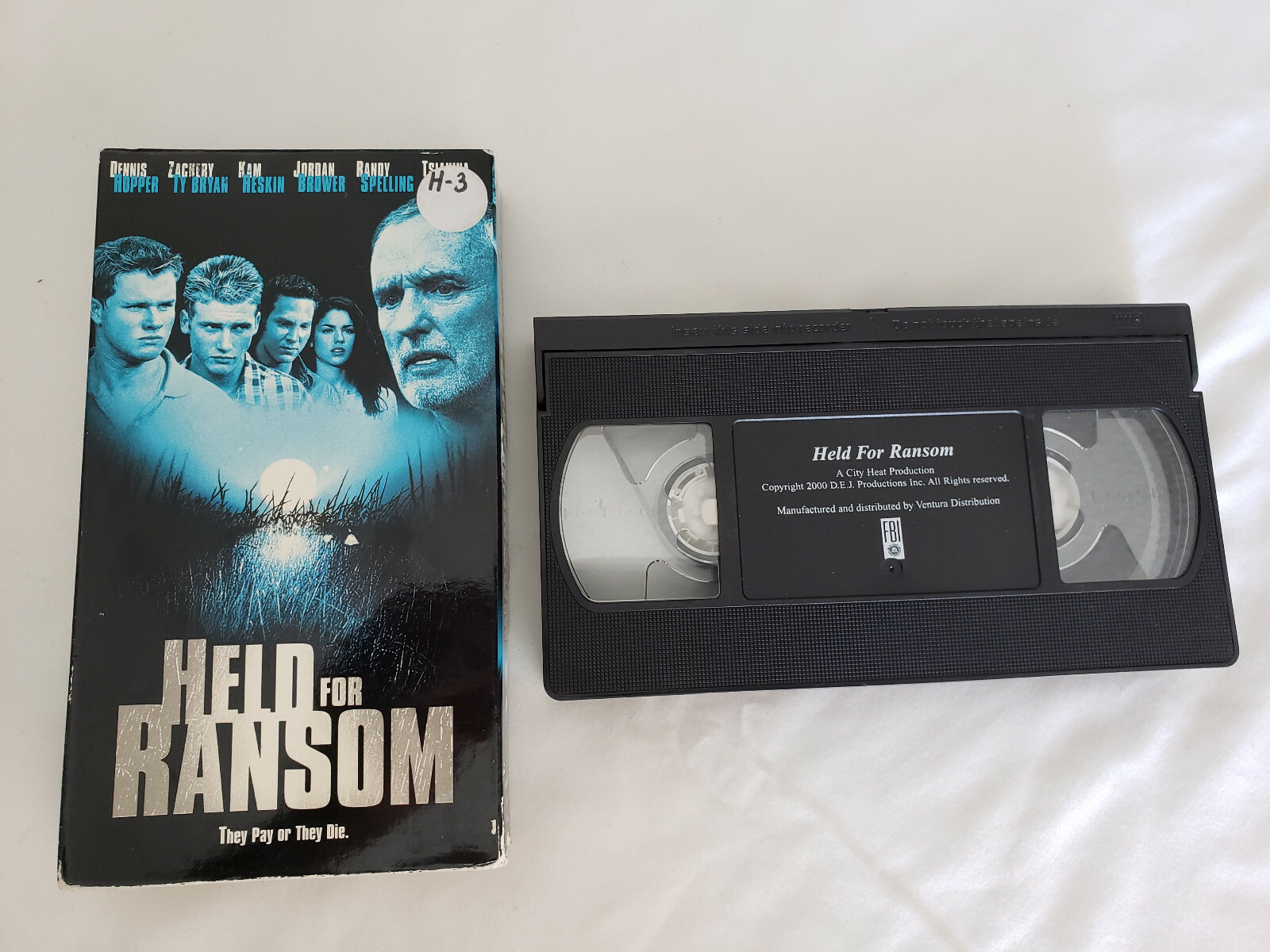 Held for Ransom VHS VCR Movie 2000 Zachery Ty Bryan, Dennis Hopper ...