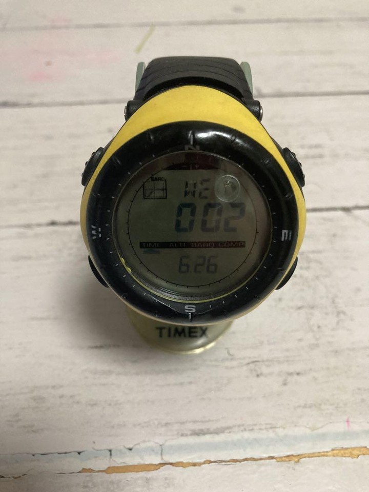 SUUNTO Vector Yellow Outdoor Digital Watch Altimeter Barometer Compass ...