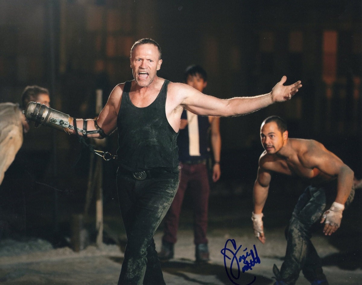 Jose Pablo Cantillo Biceps