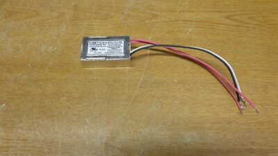 RS 12-80M Hatch ELECTRONIC TRANSFORMER INPUT 120V 50/60Hz 0.67A OUTPUT ...