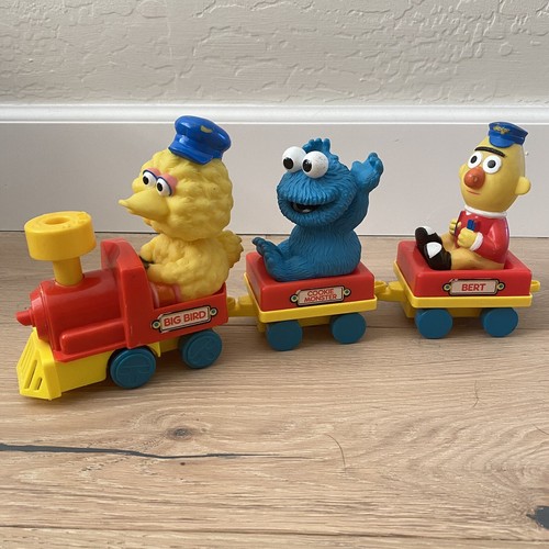 Vintage Sesame Street Wind Up Toy Train illco 1989 Big Bird Bert Cookie ...