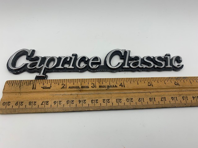 Vintage Chevrolet 1977-1984 CAPRICE CLASSIC Fender Letter Emblem Badge ...