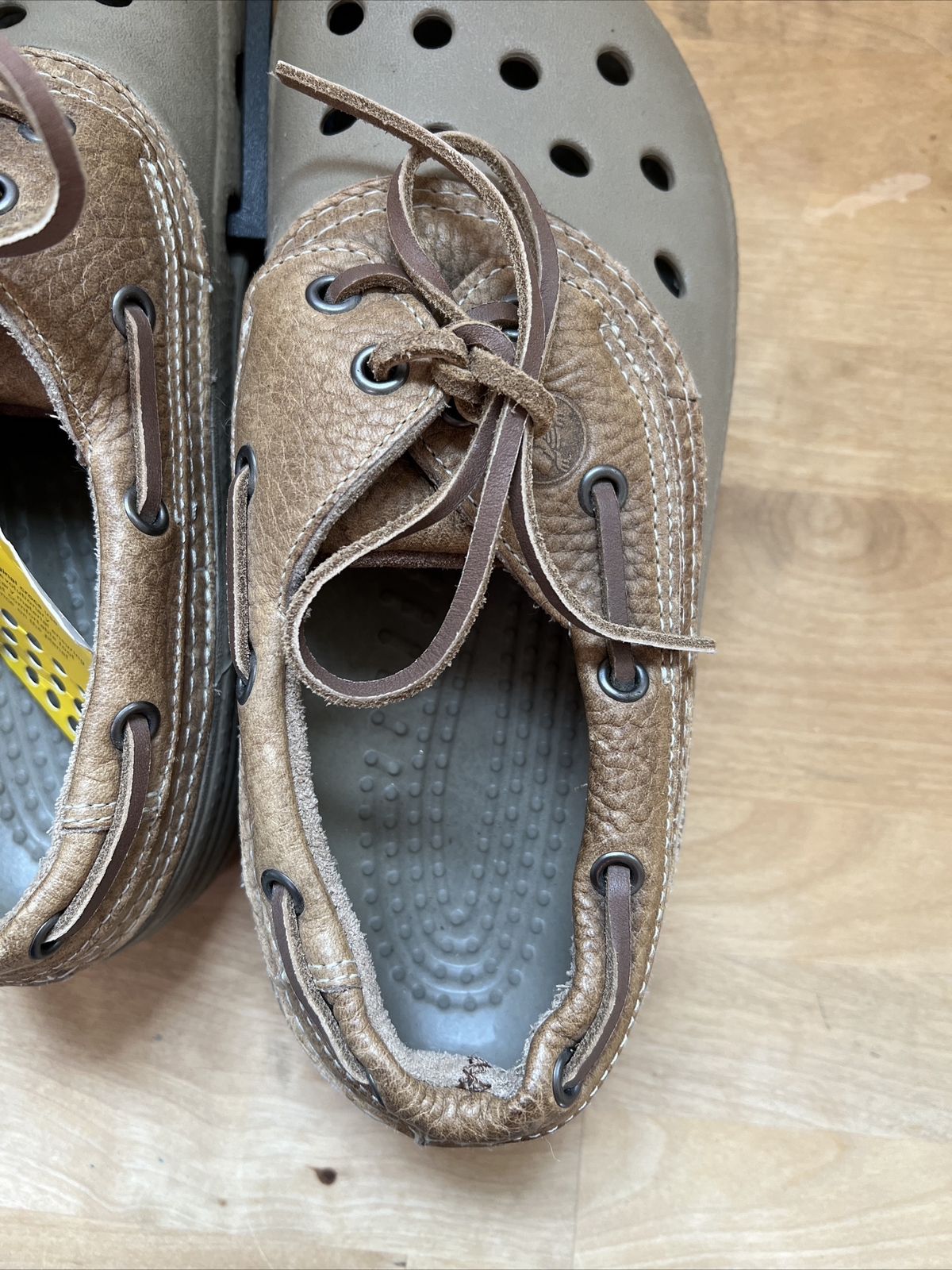 NEW Crocs Islander Pitcrew Men’s Sz 7 Boat Shoes Sand Brown Leather Top ...