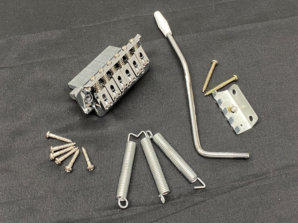 THIN BODY Fender Squier Strat TREMOLO BRIDGE SYSTEM ARM CLAW SPRING ...