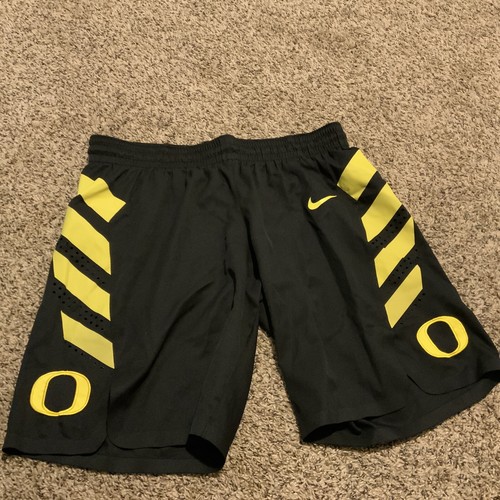 Nike Oregon Ducks Women’s Basketball Shorts Size: 36 Used Black #14 ...