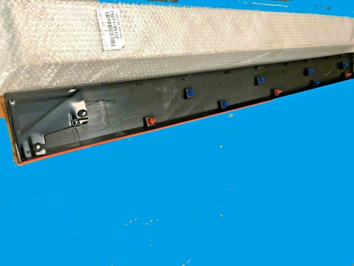 Genuine Toyota 7507135142 Fj Frnt Door Exterior Right Window Molding ...