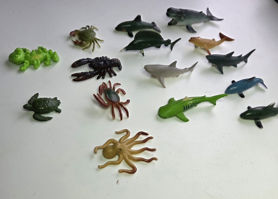 Set of 15 Marine Creature Figures Whale, Shark,Dolphin, Crab, Crayfish ...