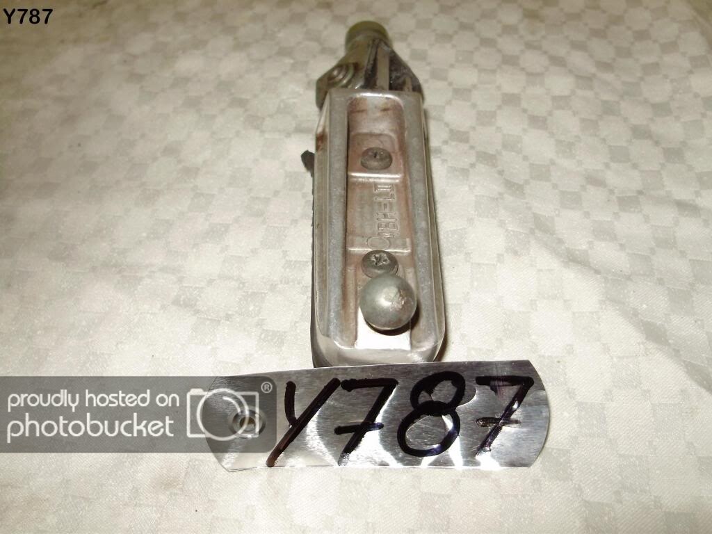 YAMAHA FZ1 4BH 2005 LH RIDERS PEG GENUINE OEM Y787 | eBay Australia