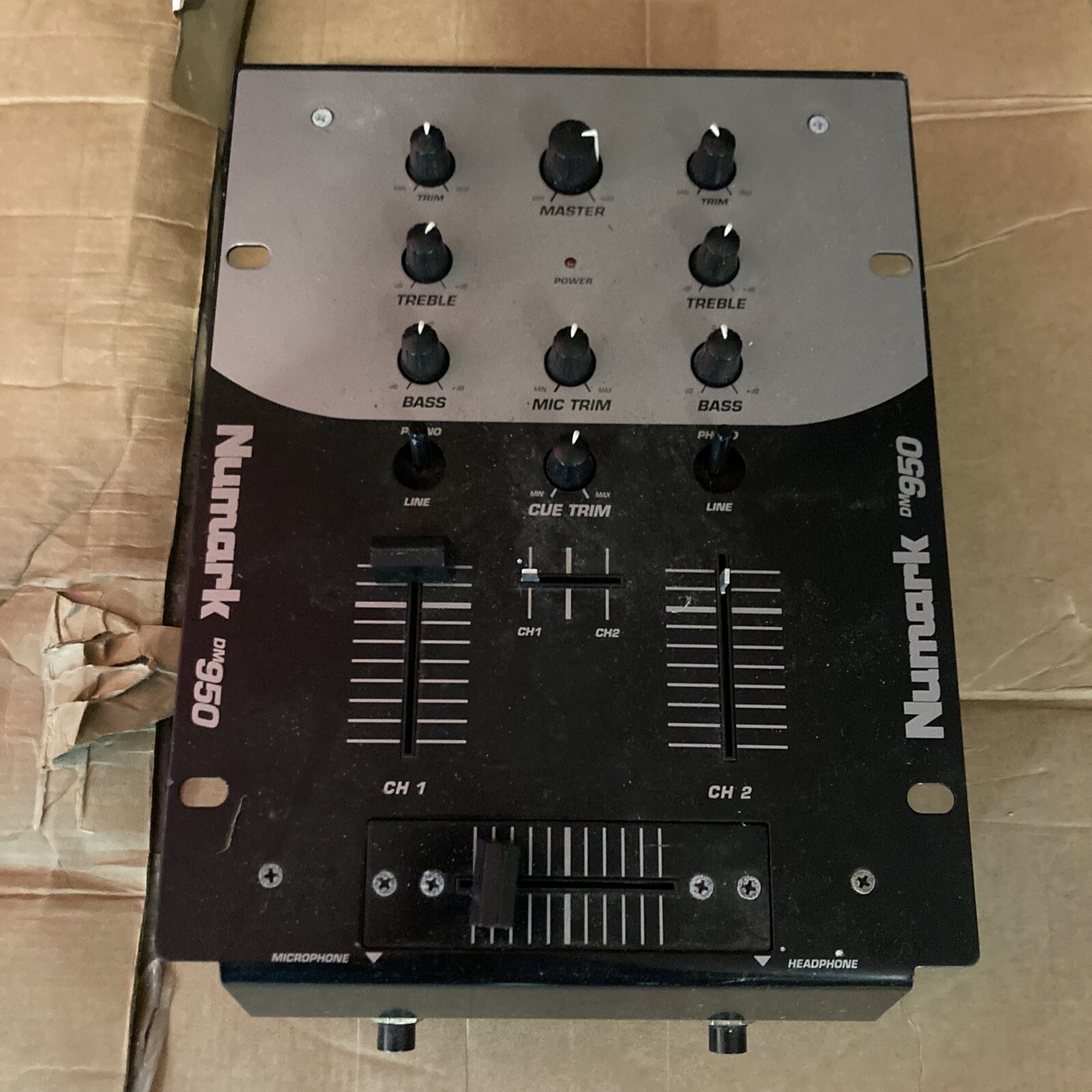 Numark DM950 Mixer verkauft wie gesehen kein Netzteil ...