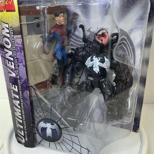 Marvel Diamond Select ULTIMATE VENOM with Spiderman & Base | eBay