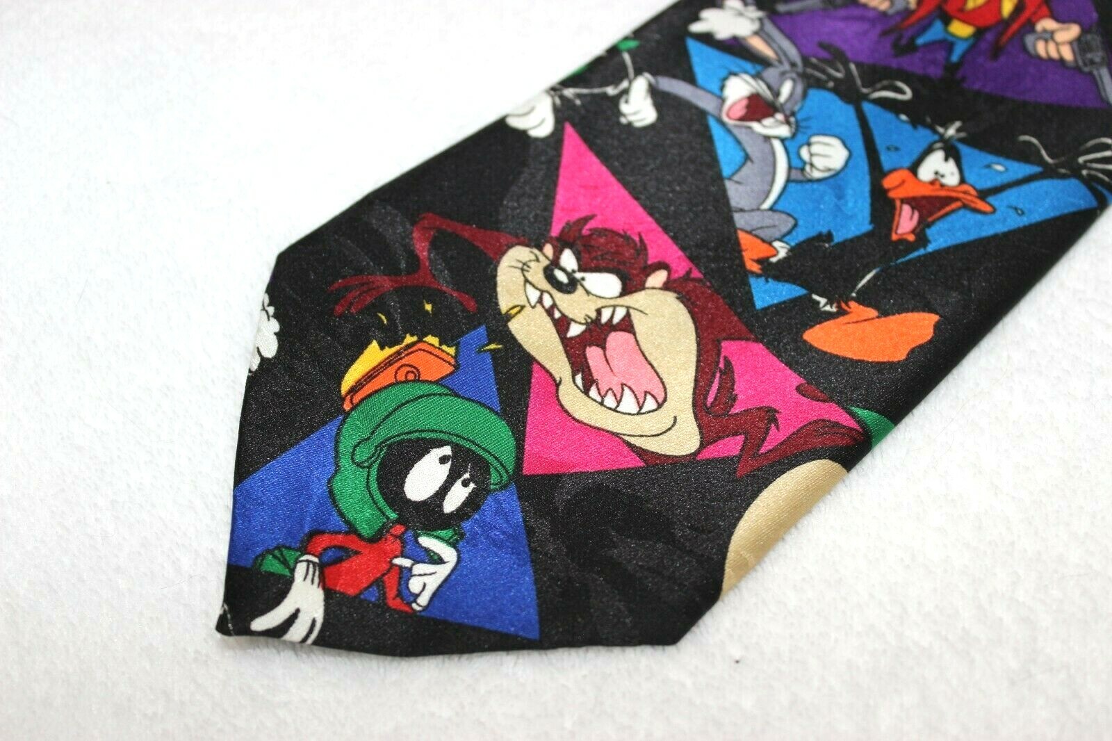 Looney Tunes Fun Colorful Tie Bugs Bunny Taz - Gem