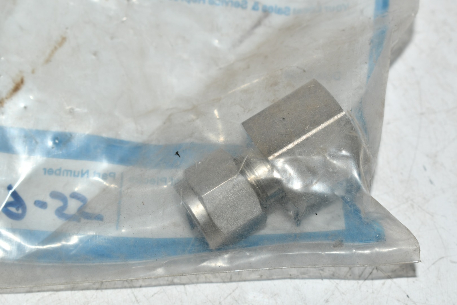 NEW Swagelok SS-600-7-6 Stainless Steel Tube Fitting, Female Connector ...