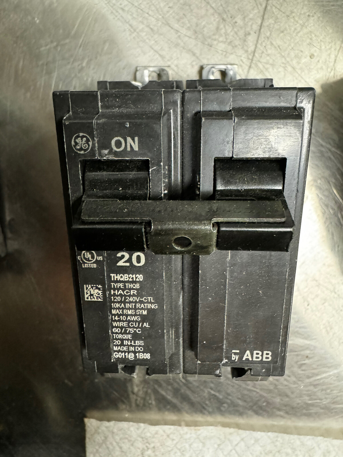 GE Circuit Breaker Bolt On THQB2120 THQB220 2 Pole 20 Amp THQB | eBay