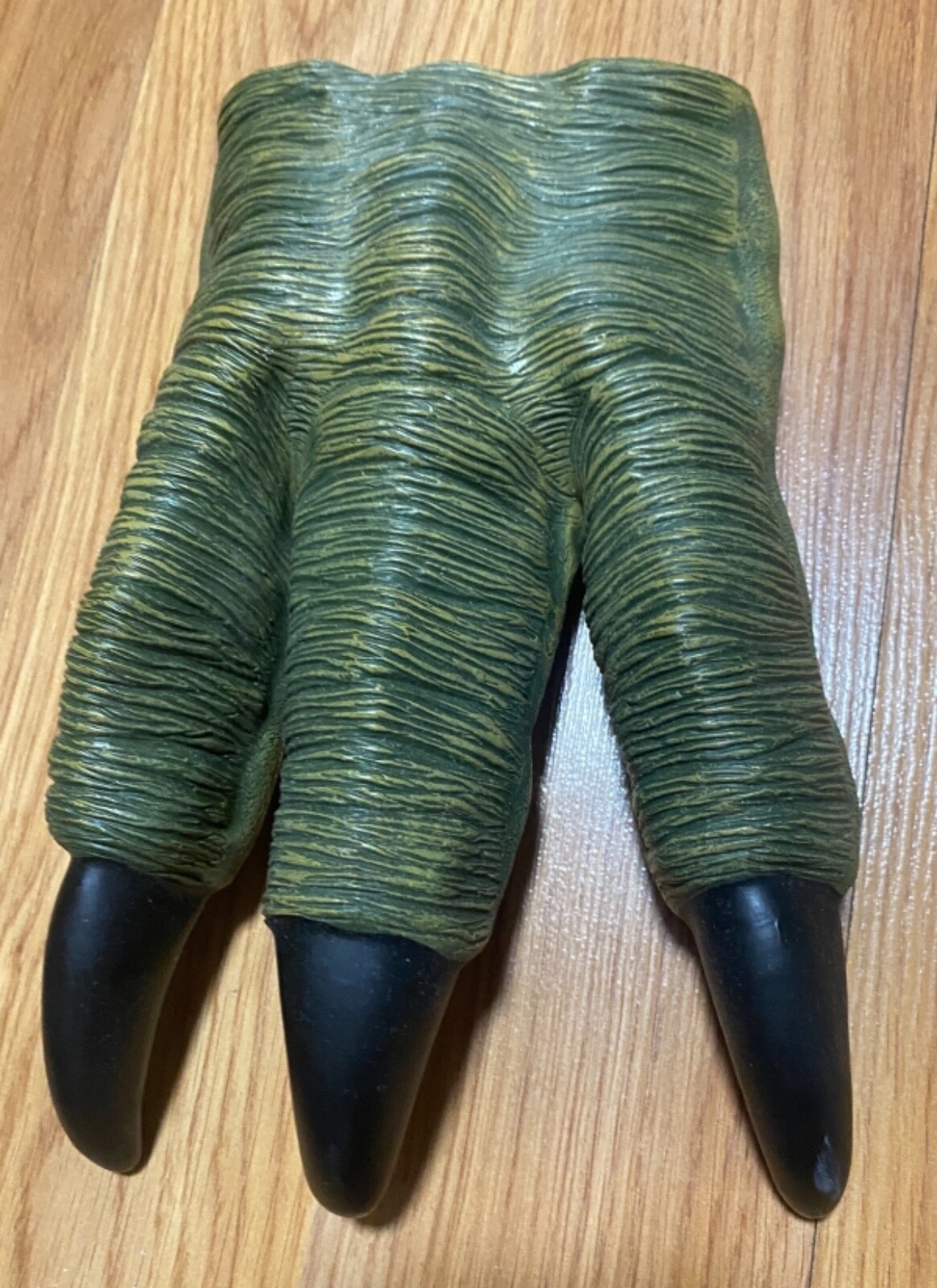 Tyrannosaurus Rex Motion and Sound Mask with a Veloci… - Gem