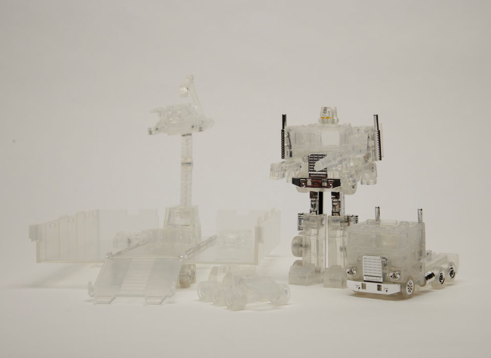 TRANSFORMERS G1 Reissue Optimus Prime boxed or without box Free ...