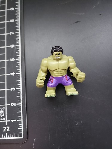 LEGO Super Heroes Minifigure Hulk - Dark Purple Pants 76031 (Genuine ...