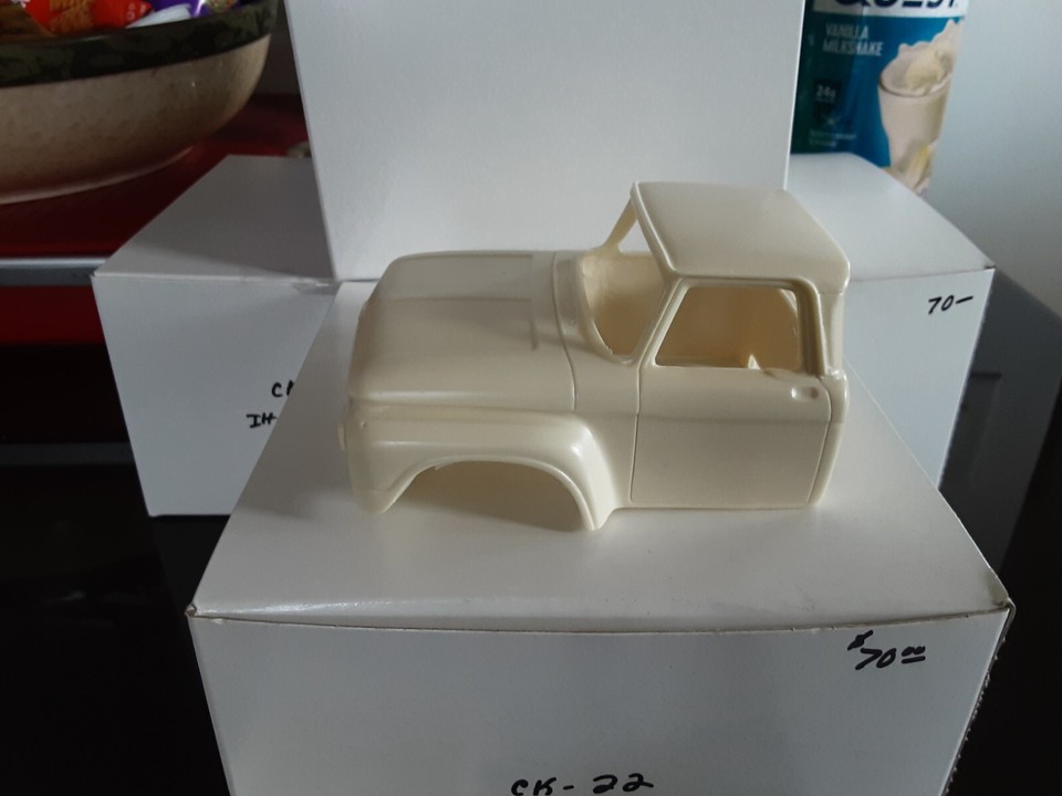 VINTAGE AMERICAN INDUSTRIAL TRUCK MODELS FORD F600 RESIN TRUCK CAB ...