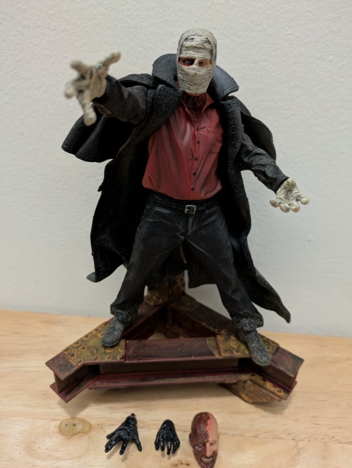 Darkman Dr. Peyton Westlake Red Shirt Now Playing Sota Toys Figure | eBay