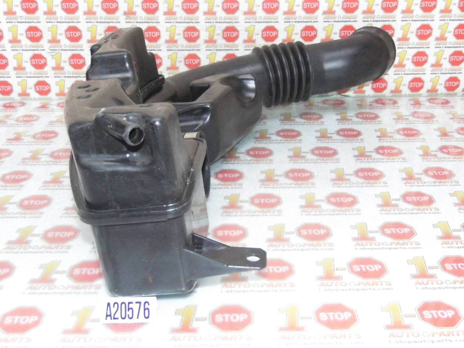 18 Subaru Forester 2.5l Air Cleaner Duct 14456AA440 13690 for sale ...