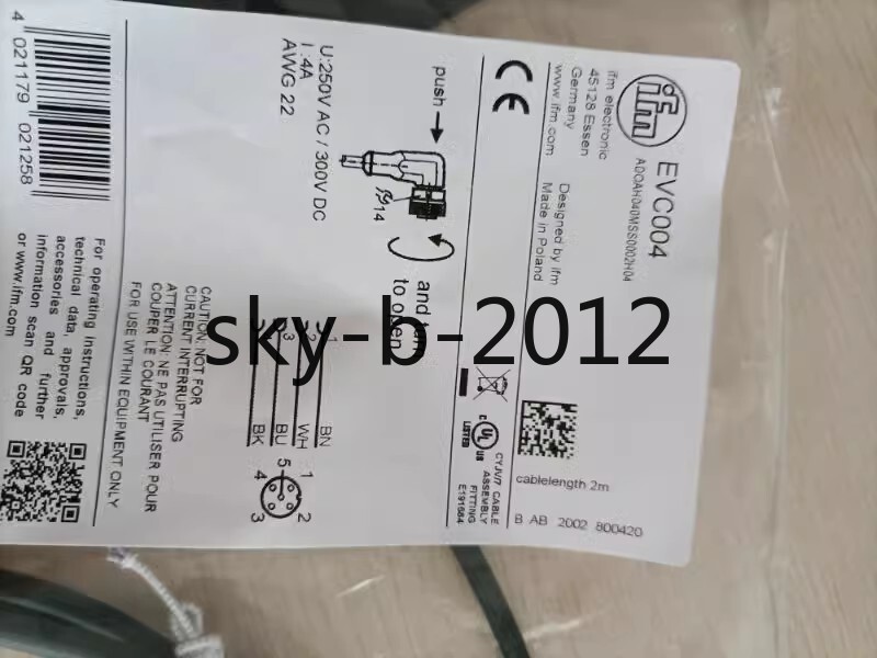 1 PCS NEW IN BOX IFM Connecting line EVC004 | eBay