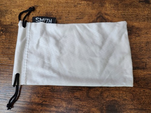 Smith Optics soft sided sunglasses case and cleaning cloth | eBay