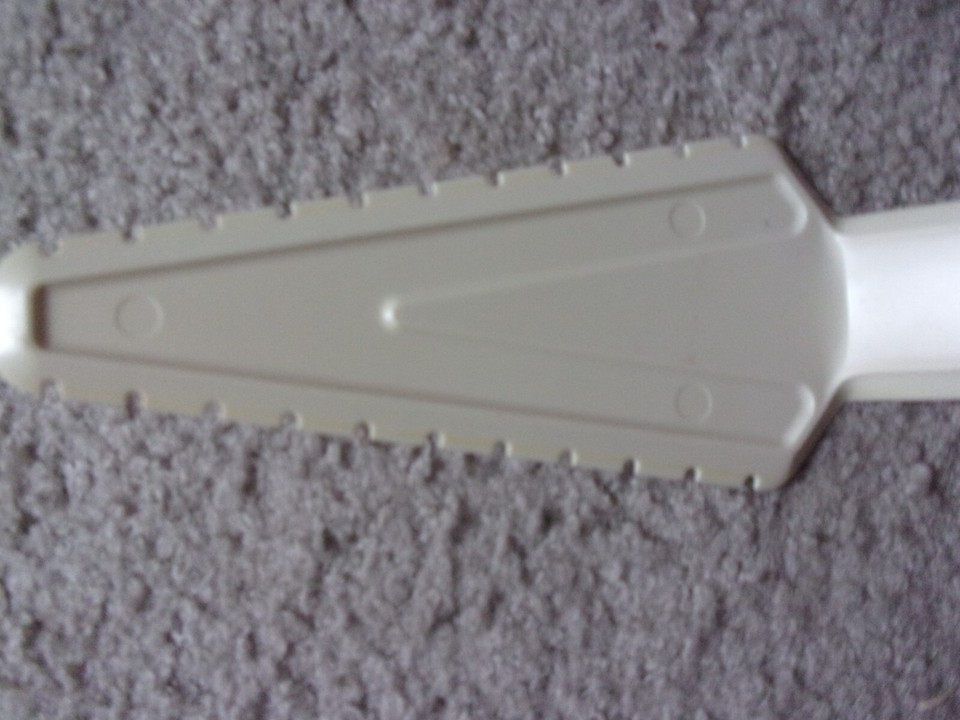 Tupperware Cake Cutter/Server | eBay