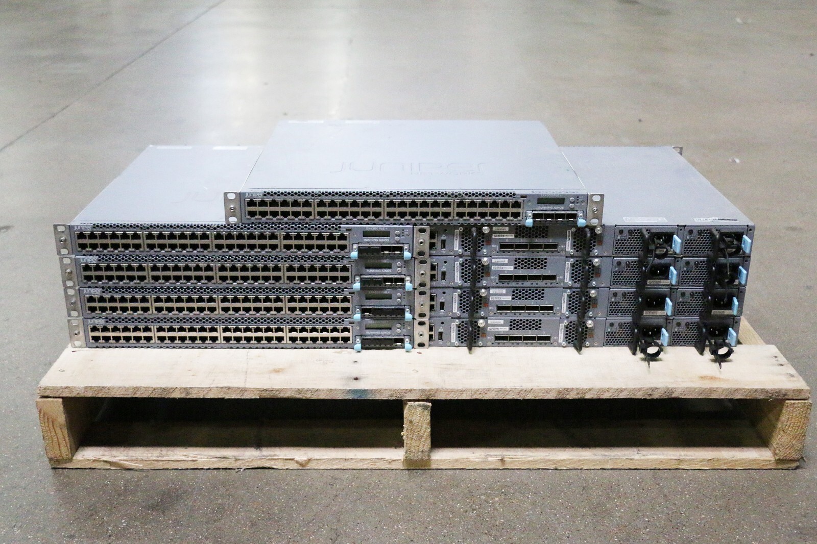 Lot of 9 Juniper EX4300 48-Port 10/100/1000Base-T PoE+ Eth Switches | eBay