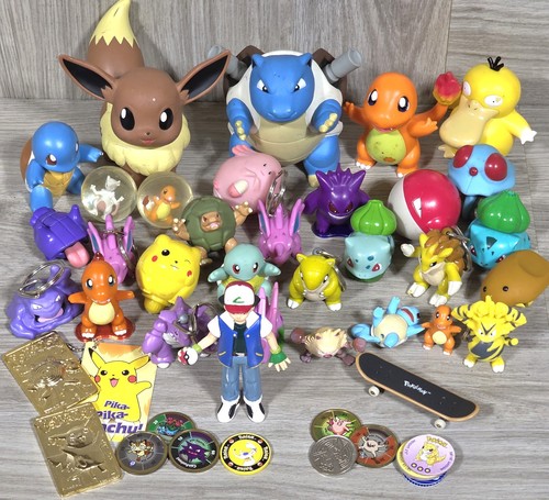 Pokémon Vintage Toy & Collectible Lot – Figures, Keychains, Coins, Pogs ...