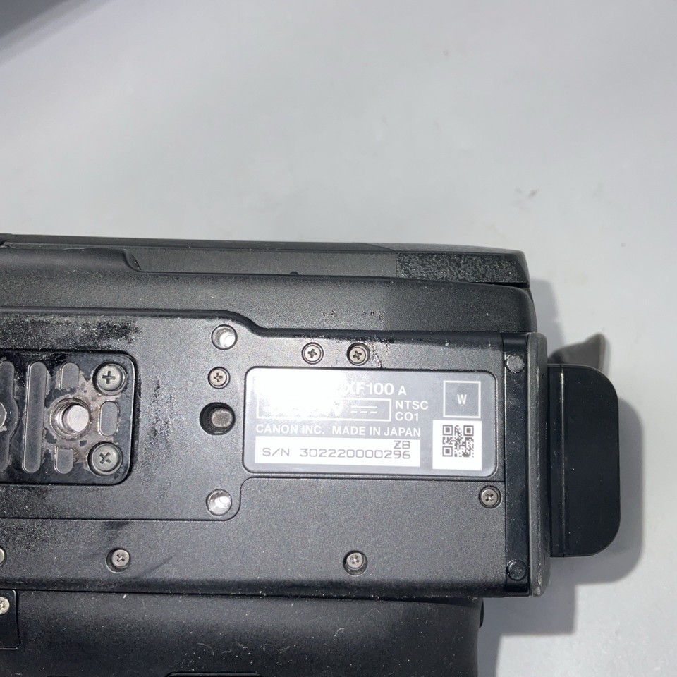 Canon XF100 HD Professional Camcorder In Excellent Condition w Bag ...