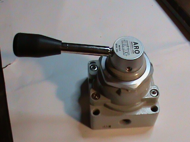 ARO Manual Air Control Valve: 1/4 in Valve Port Size M512LR | eBay