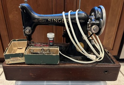 Sewing Machines - 1929 Singer Sewing Machine