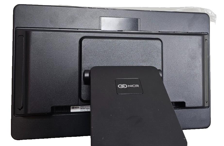 New NCR CX3 Windows 15.6" POS Touchscreen System i3-8145UE, 120GB SSD ...
