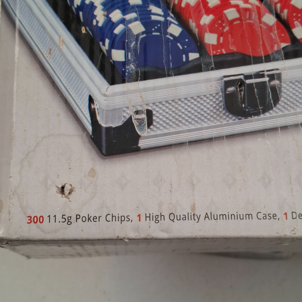 Party Poker Texas Hold'em Set - 300 Chips, Metal Case, 2 Packs Cards ...