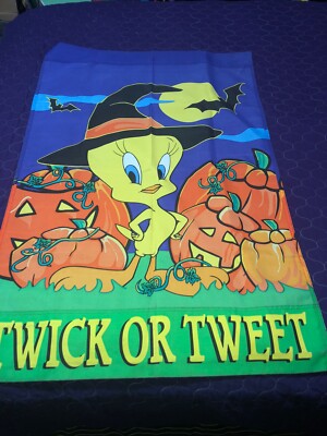 Looney Tunes Tweety Bird Witch Fall Halloween House Flag Twick Or Tweet ...