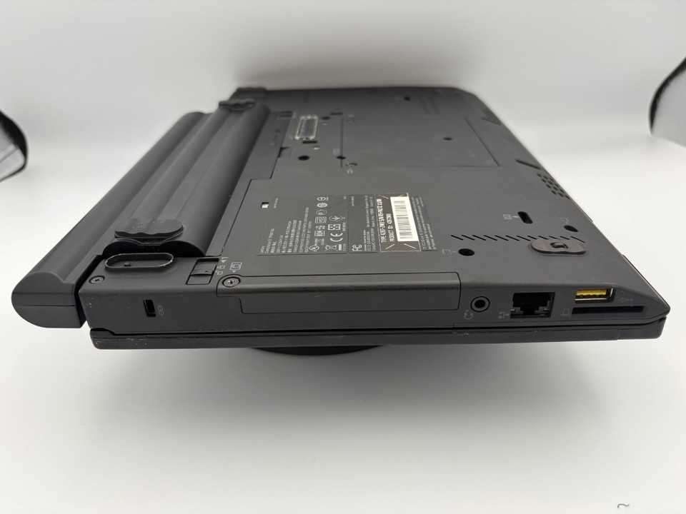 Lenovo ThinkPad X220 12.5in. (300GB, Intel Core i5 2nd Gen., 2.5GHz ...