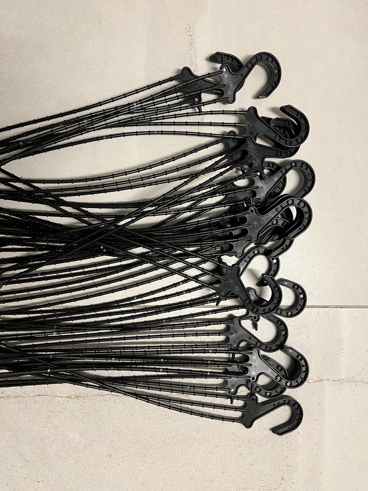 430 mm Universal Hangers for Plastic Pots 3 Prong Hanger Great for ...