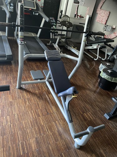 attrezzi palestra Lotto Panca Technogym Lat Machine Pulley Run Tv Touch ...