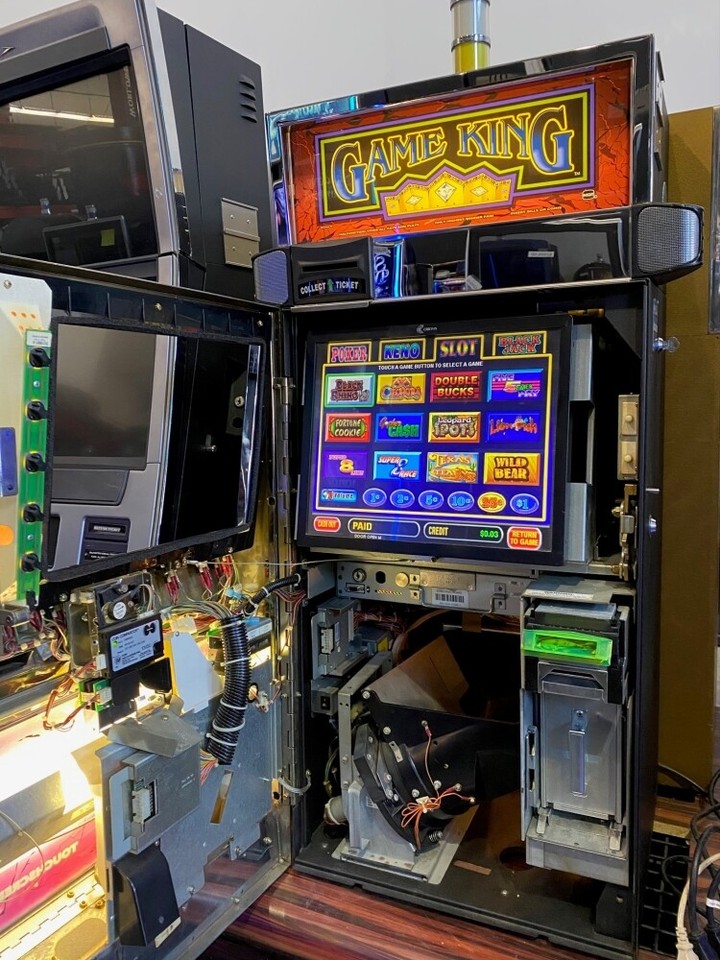 IGT GAME KING MULTI-GAME Slot Machine | eBay