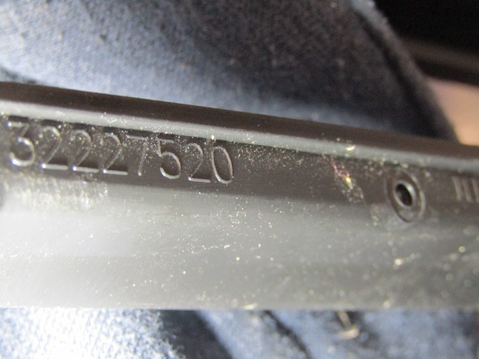 15 On Volvo XC90 Mk2 Front Bumper Lower Centre Grill Genuine 32227520 ...