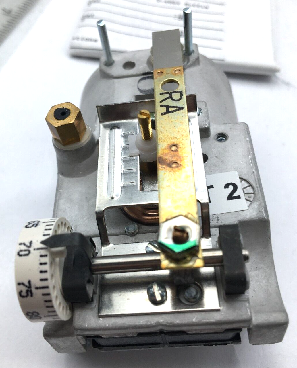 Johnstone Supply Thermostat Reverse Acting Single Temperature Horizonal ...