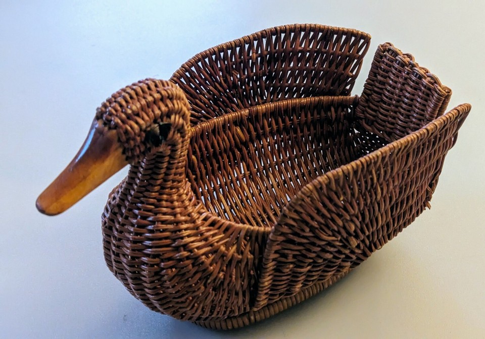 Vintage 1990s Avon Rattan Woven Wicker Duck Basket With Wooded Beak 8.5 ...
