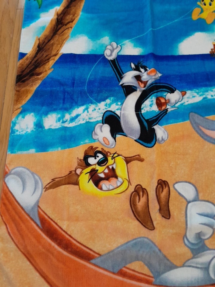 Looney Tunes Beach Towel Bugs Bunny Tweety Taz Sylvester 30 X 60 NWT | eBay