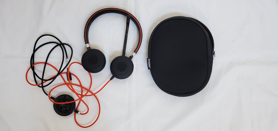 Jabra Evolve 40 USB headset with Microphone and carry bag, HSC017 | eBay