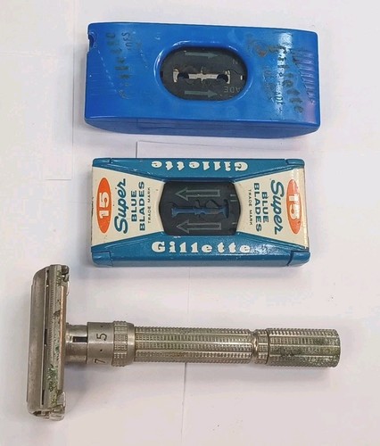 Vtg GILLETTE Double Edge Safety Razor, 2 Packs Of Gillette Razor Blades ...